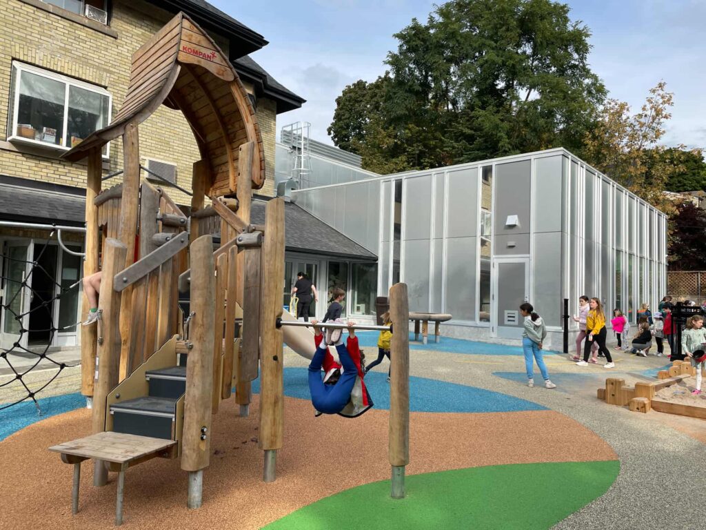 Avenue Road Arts School and The Mabin School Team Up for Summer Camps